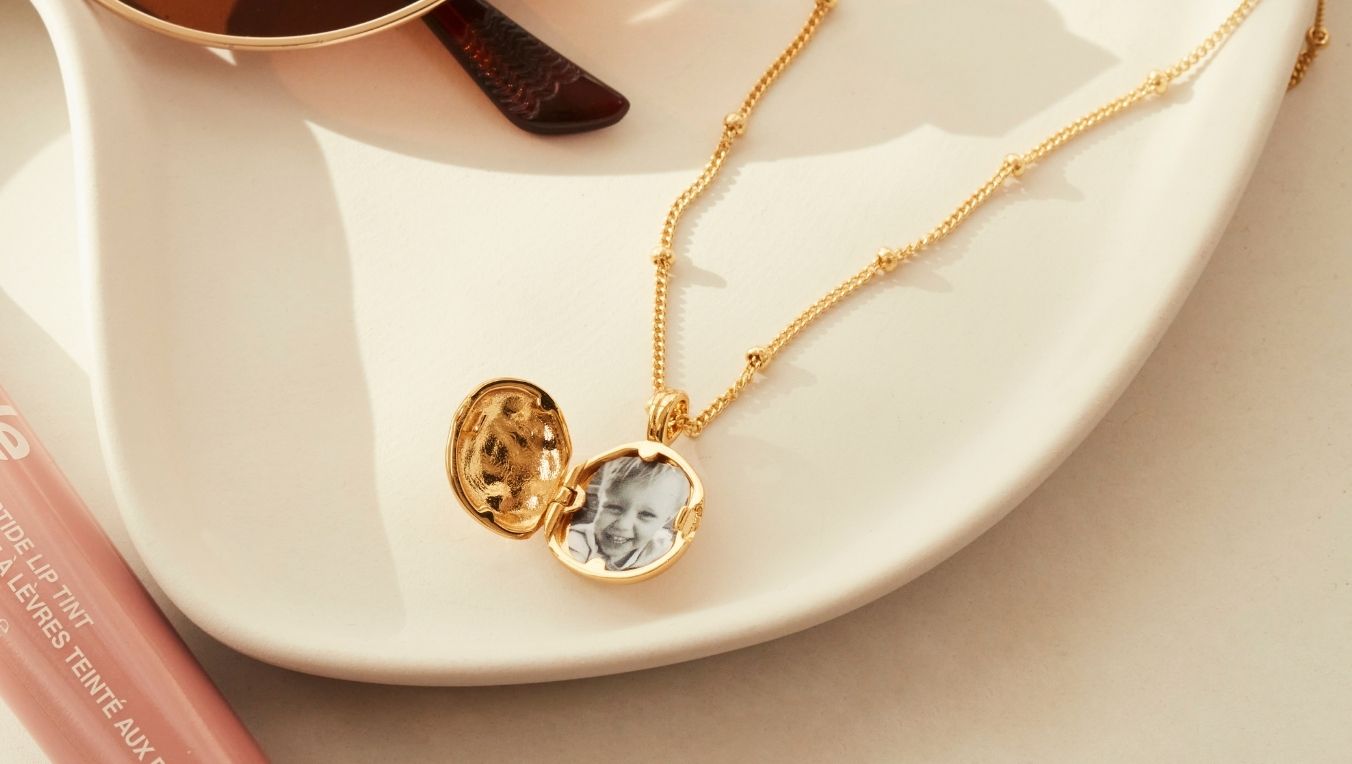 Lockets | Silver Lockets | Gold Lockets – Muru Jewellery